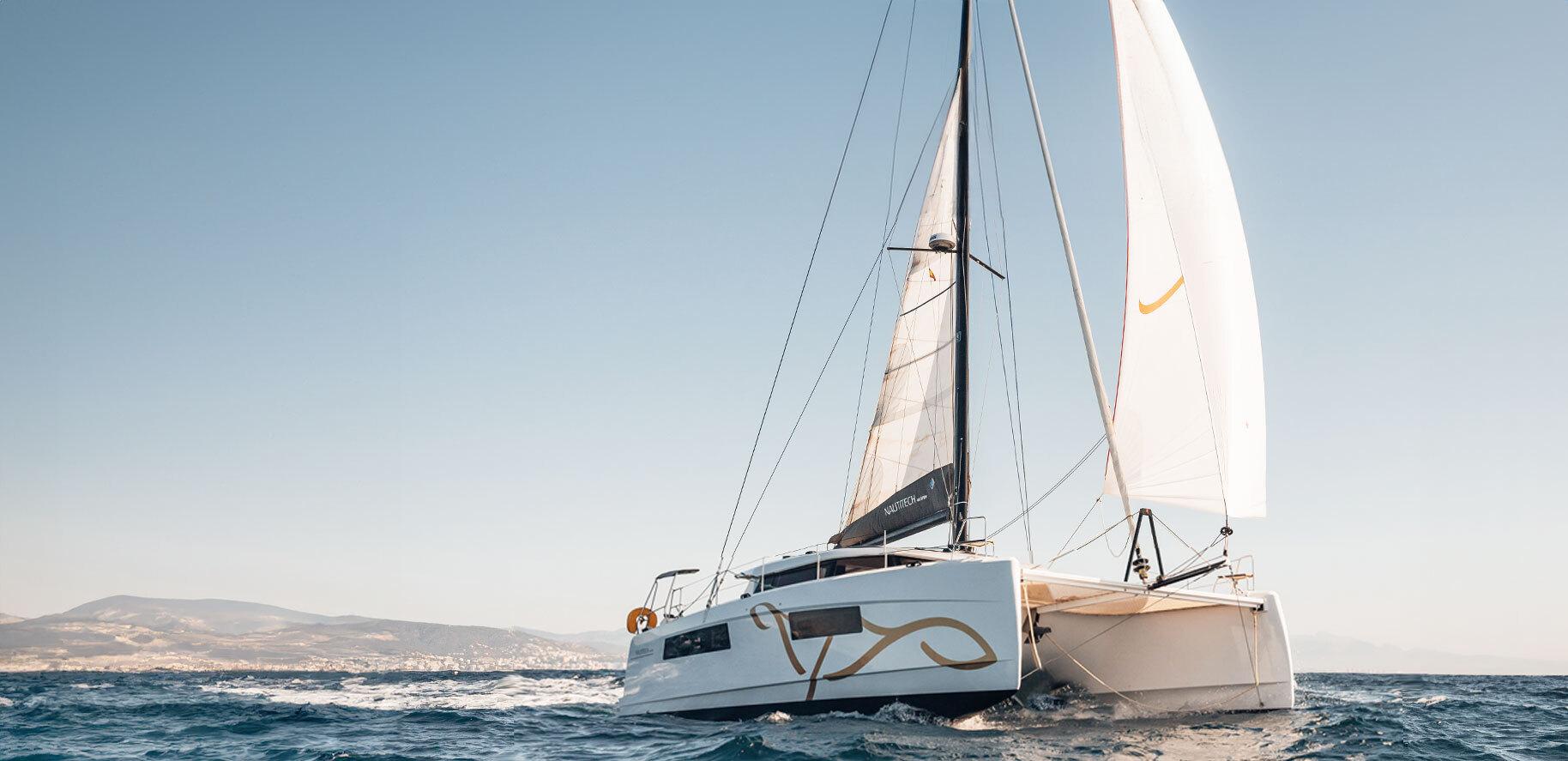Nautitech : Sailing Luxury Catamarans